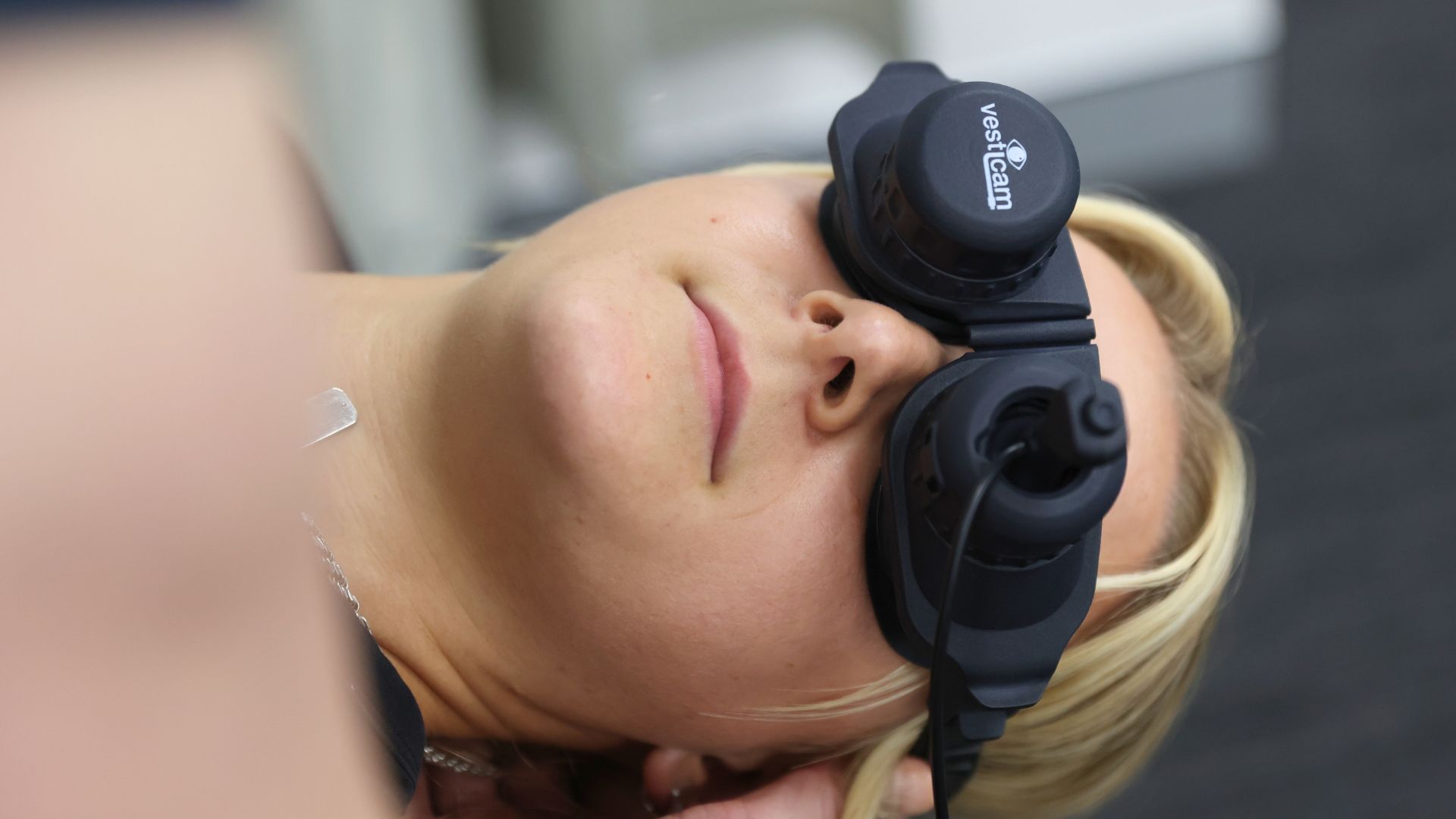 Vesticam goggles and Lifecare | APM